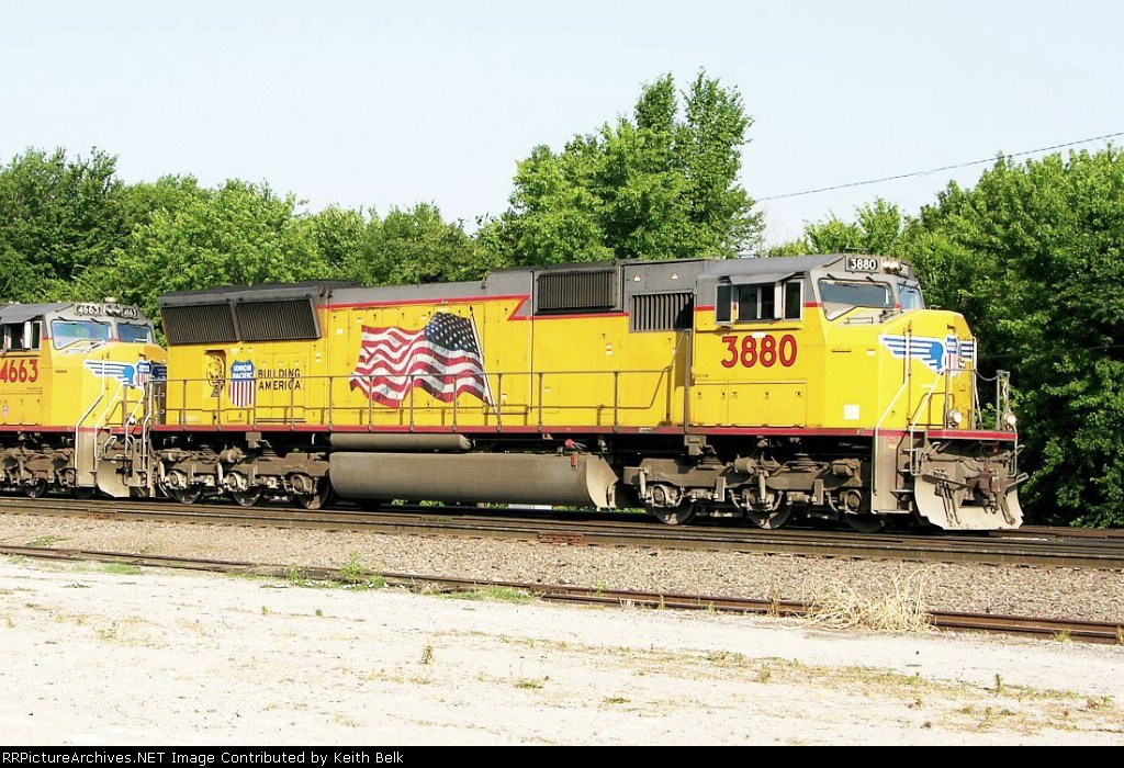 UP 3880